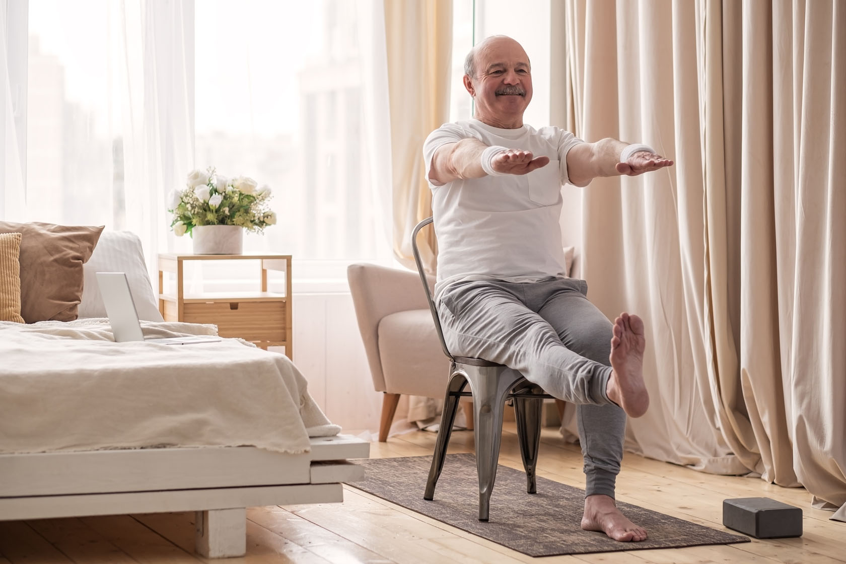 Maintaining a Healthy Core with Chair Abdominal Exercises ...