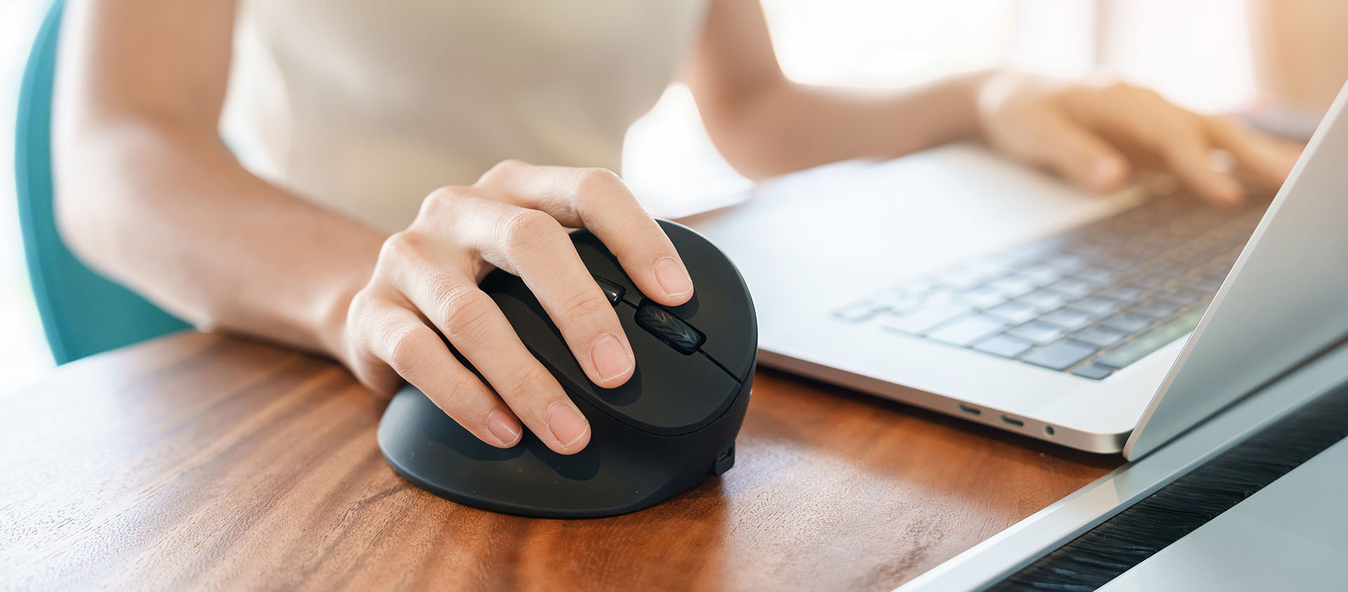 Ergonomic Mouse Pain Relief and Chiropractic Care - Chiropractic ...